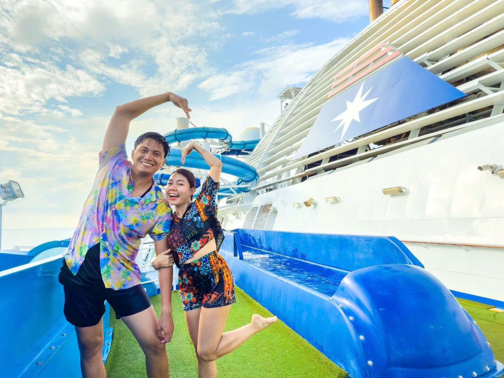 Lần đầu trải nghiệm du thuyền quốc tế đẳng cấp từ TP.HCM – khám phá Singapore hè 2025 cùng ...