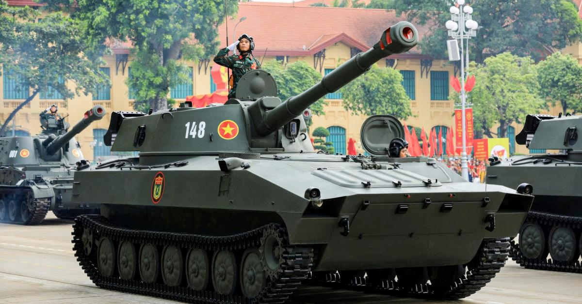 Hải - lục - không quân cùng dàn khí tài hiện đại diễu binh mừng 80 năm ...