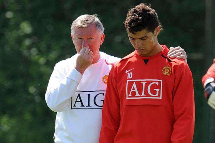 5 thương vụ hay nhất của MU thời Sir Alex Ronaldo chỉ xếp thứ 3