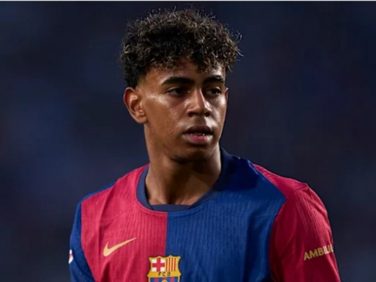 Yamal báo tin dữ cho Barcelona Lỡ 2 trận tiếp theo, Flick phải xoay xở